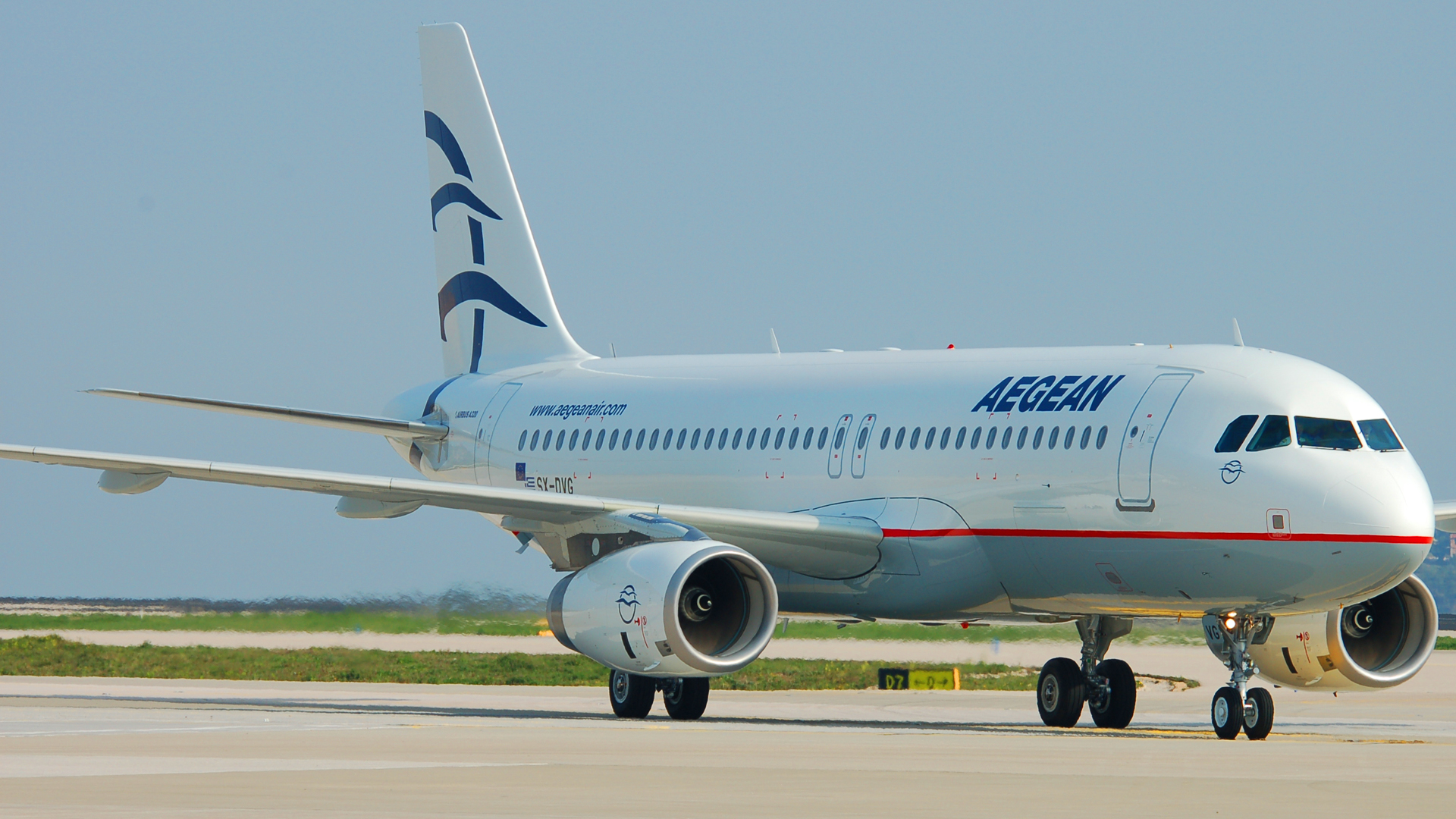 AIRBUS A320| AboutAegean_Site_TitleSuffix